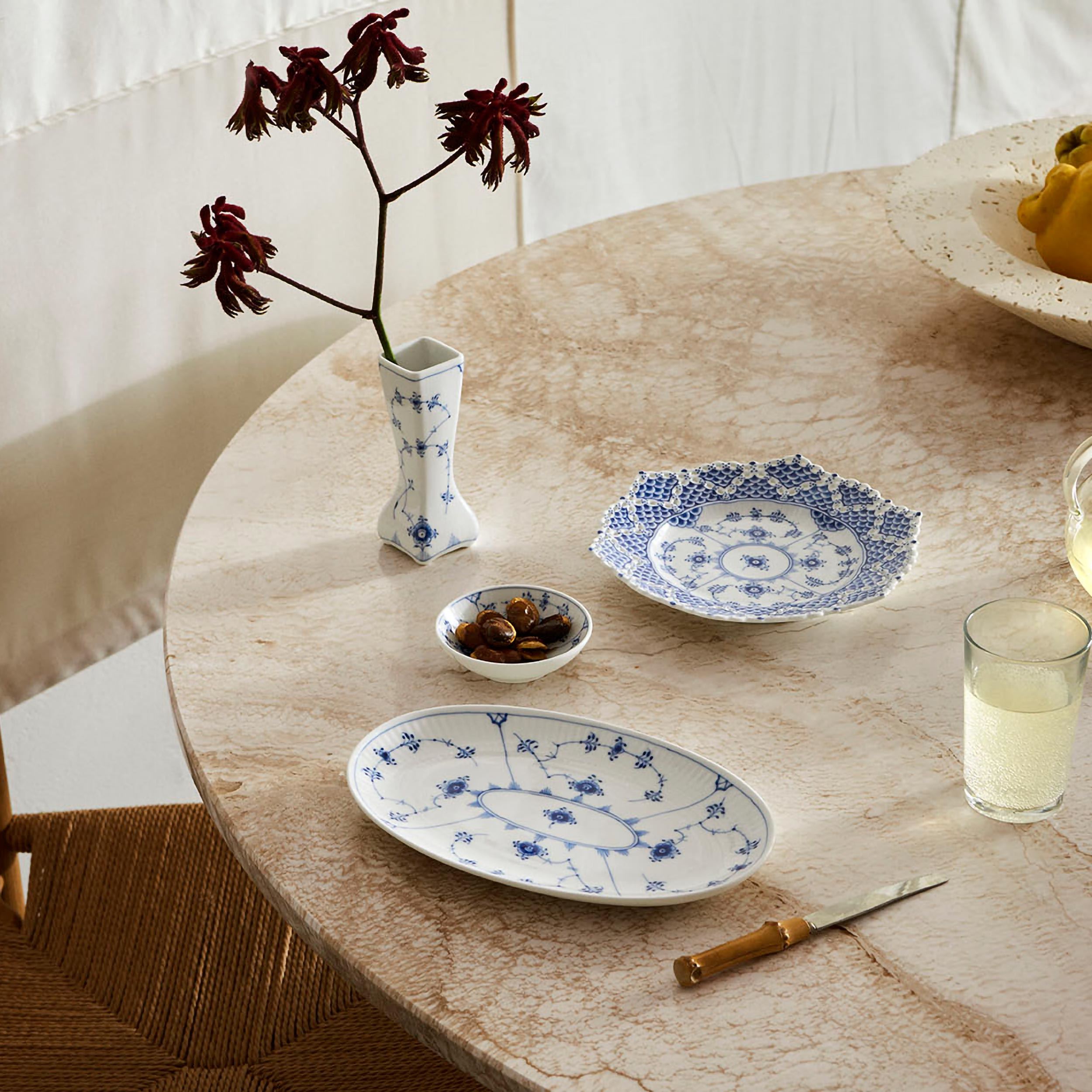 Blue Fluted Plain Assiette, 23.5 cm | Royal Copenhagen
