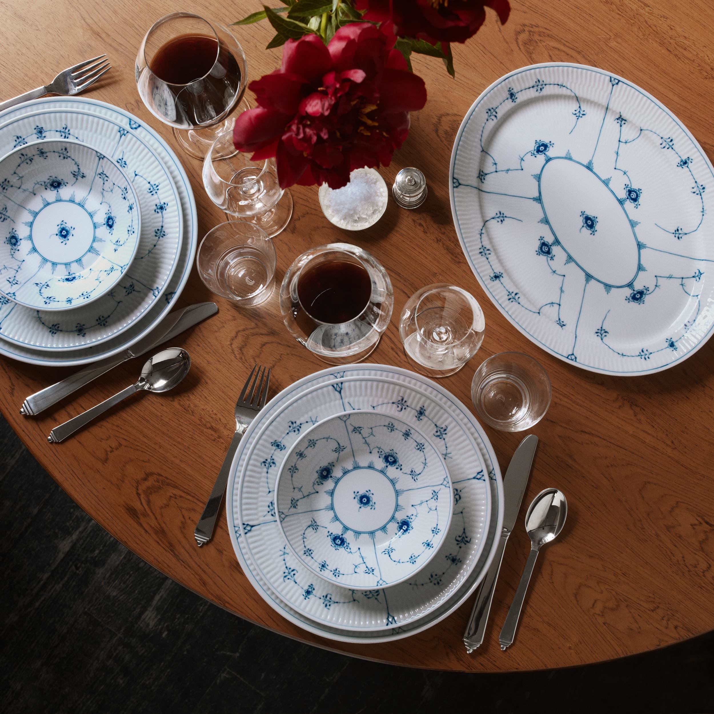 Blue Fluted Plain Plate, 27 cm | Royal Copenhagen