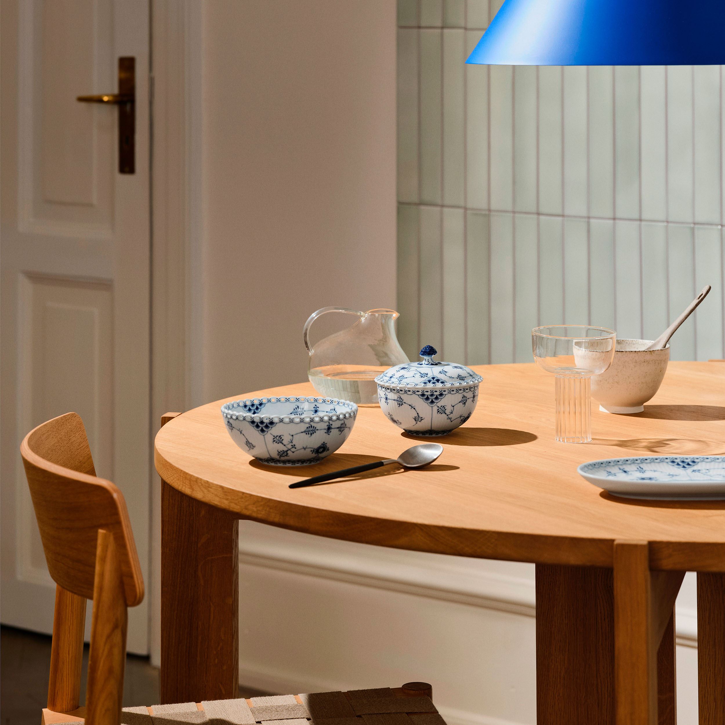 Blue Fluted Full Lace Bowl with Lid, 35 cl | Royal Copenhagen