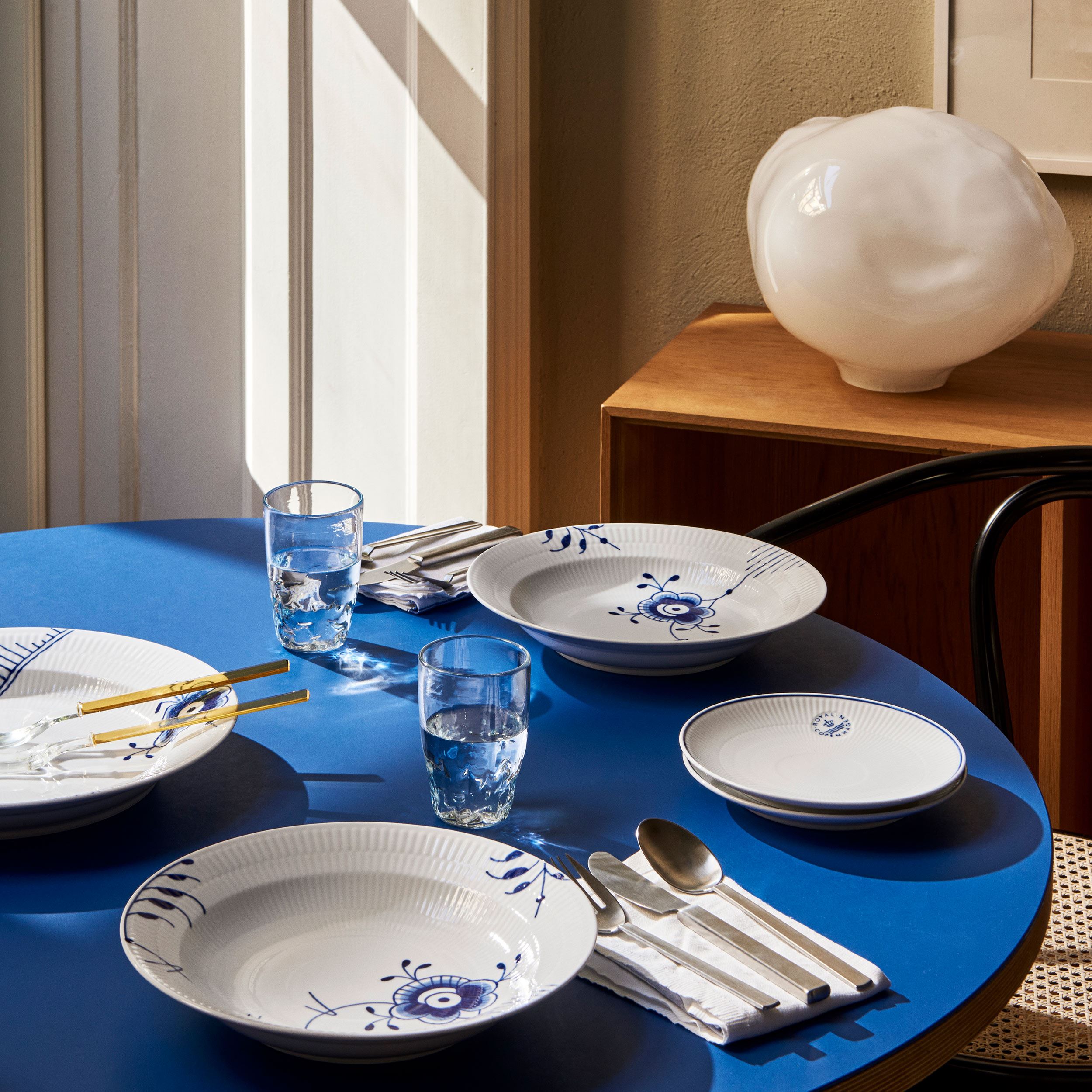 Blå Mega Riflet dyb tallerken, 27 cm | Royal Copenhagen