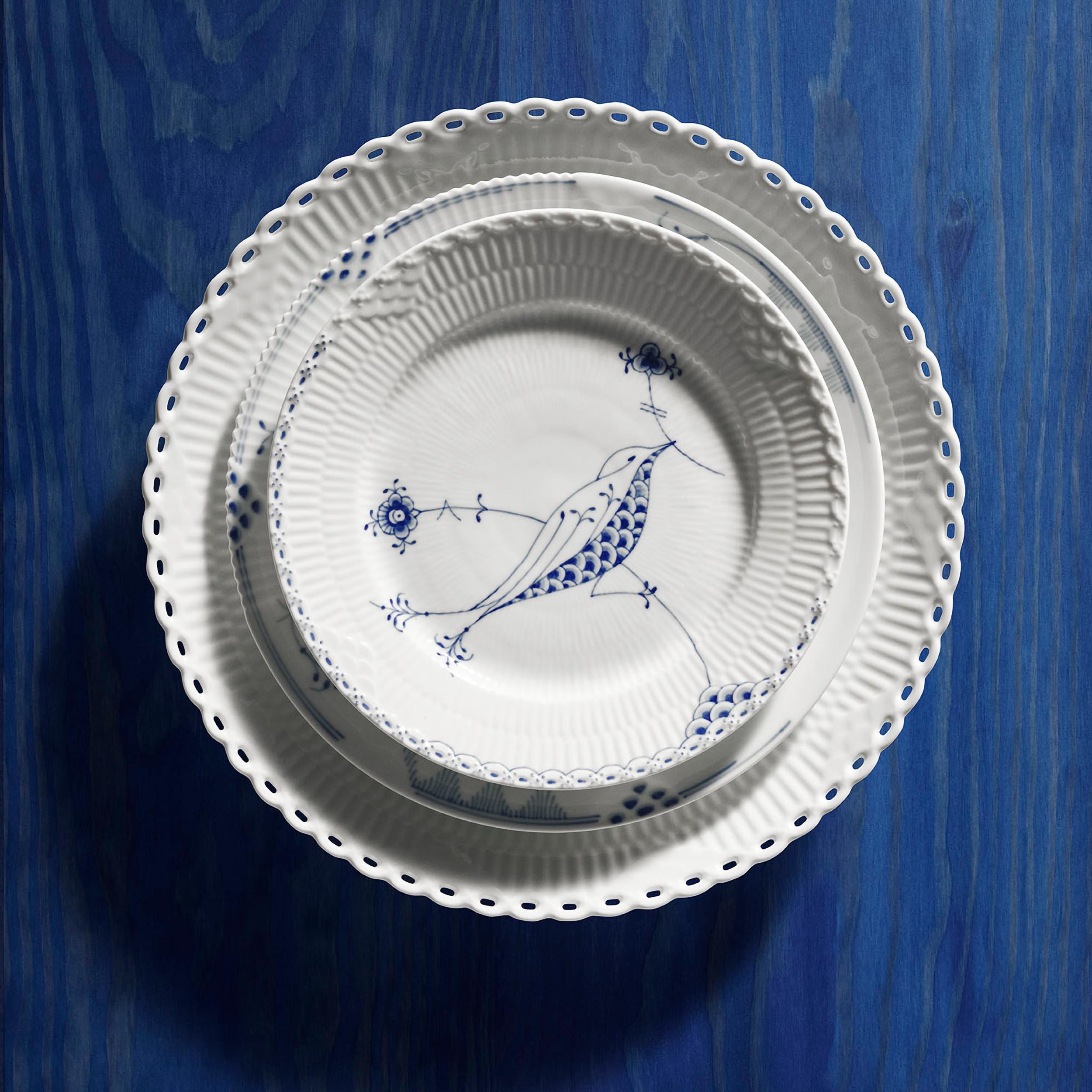 White Fluted Full Lace Plate, 27 cm | Royal Copenhagen