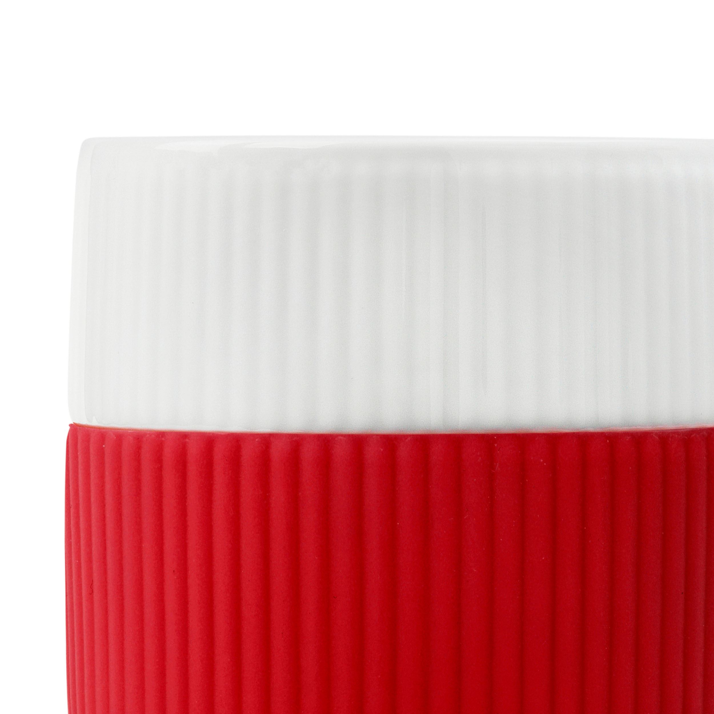 Fluted Contrast Mug, Crimson, 35 cl | Royal Copenhagen
