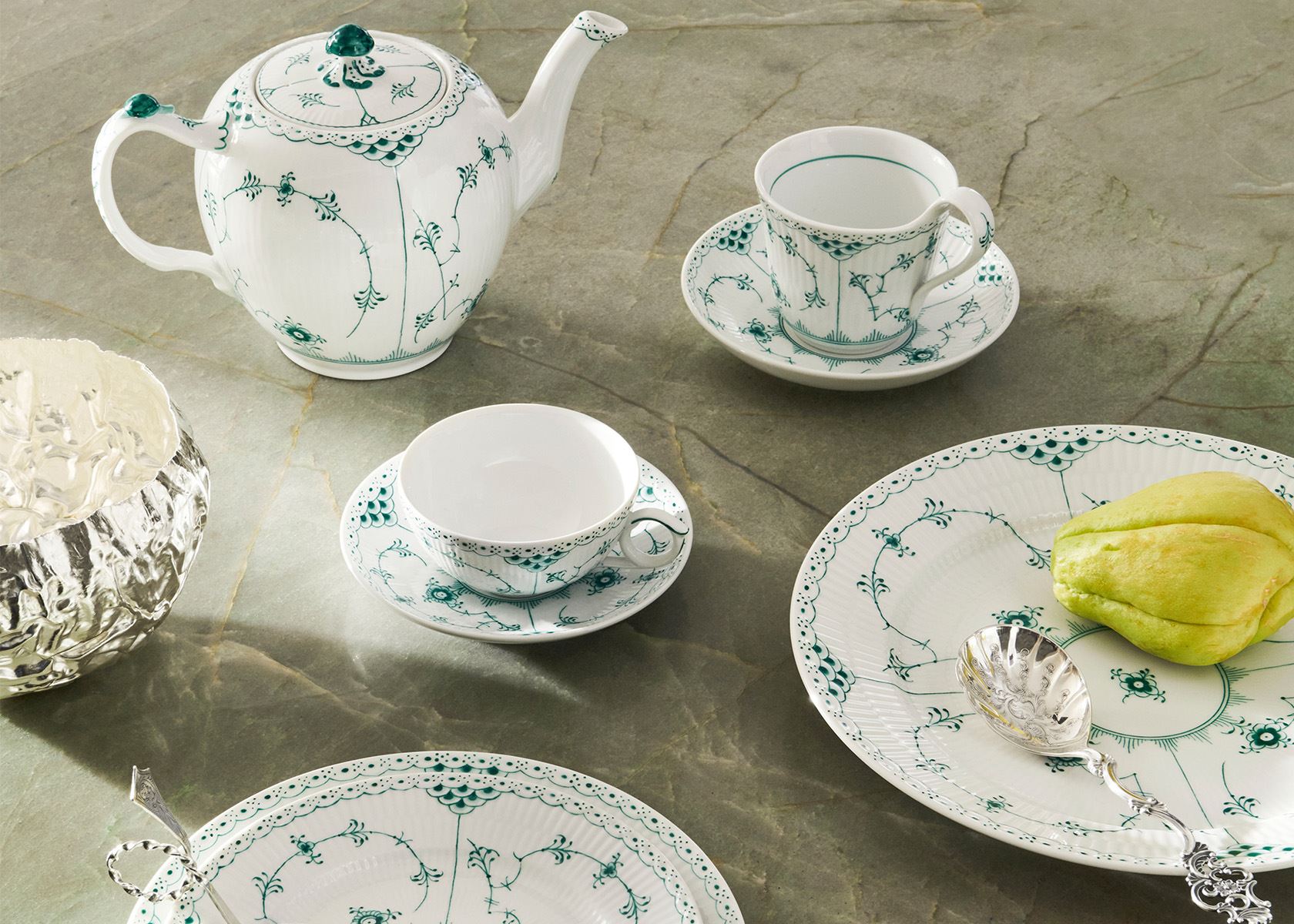 The story behind the Emerald collections | Royal Copenhagen