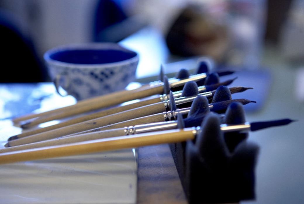 The history of the signature blue color | Royal Copenhagen