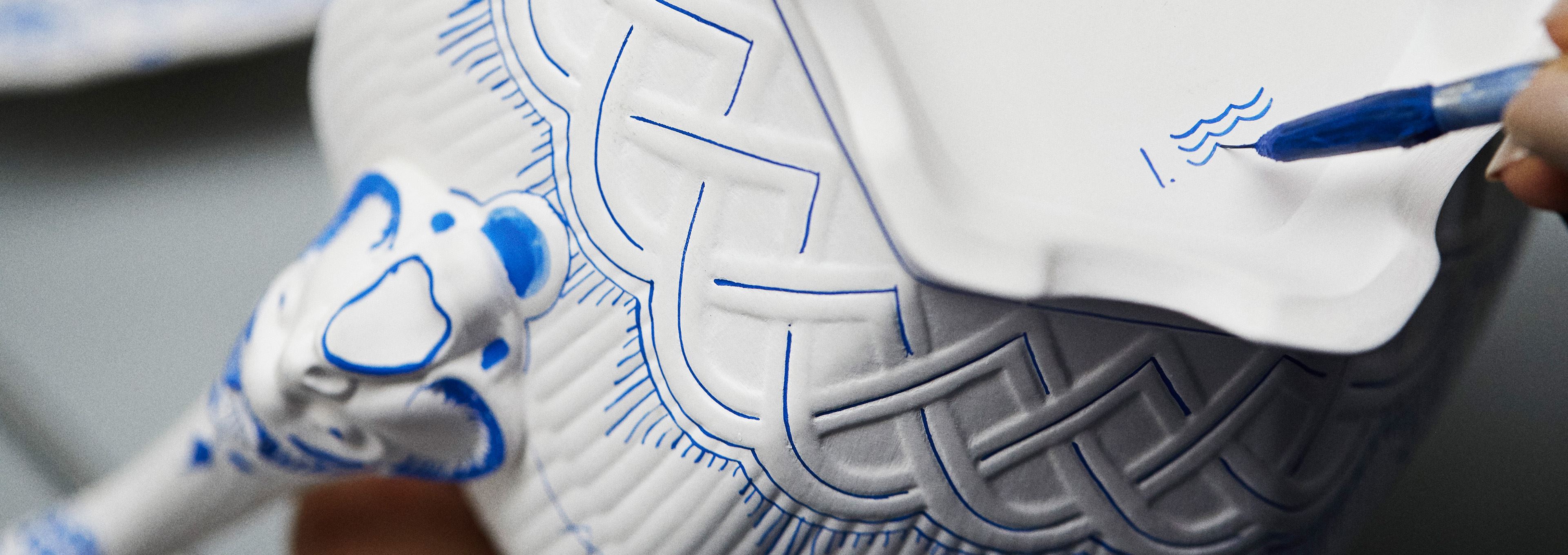 The history of the signature blue color | Royal Copenhagen